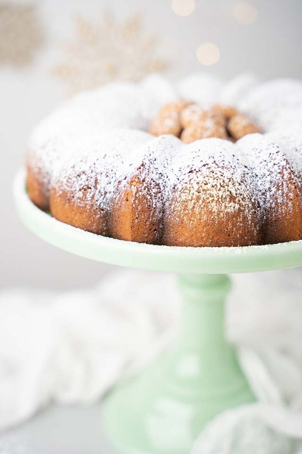 Italian Amaretti Budino Cake - xoxoBella