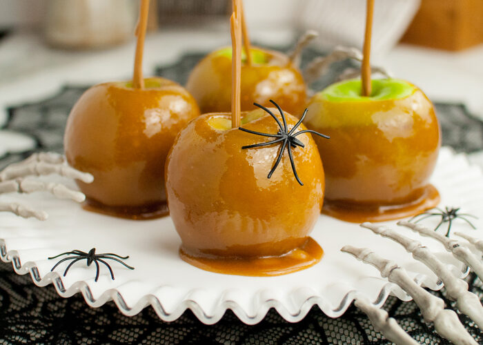 Homemade Caramel Apples - xoxoBella