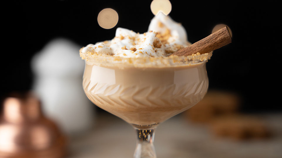 Gingerbread Latte Dessert Rum Cocktail - xoxoBella