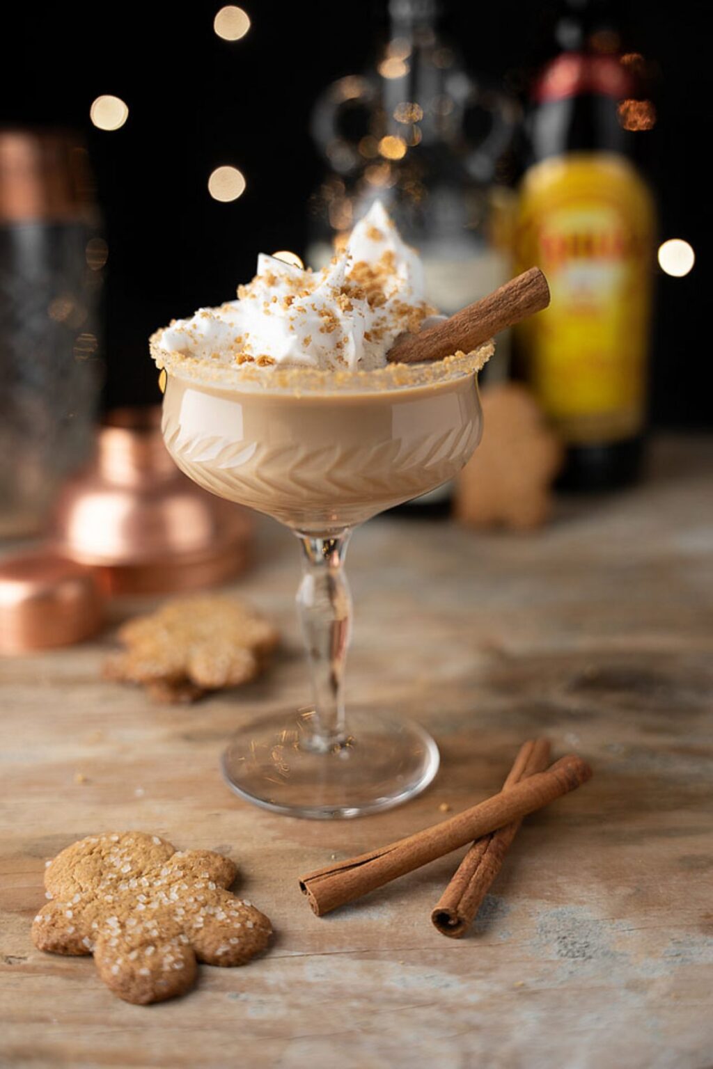 Gingerbread Latte Cocktail - xoxoBella