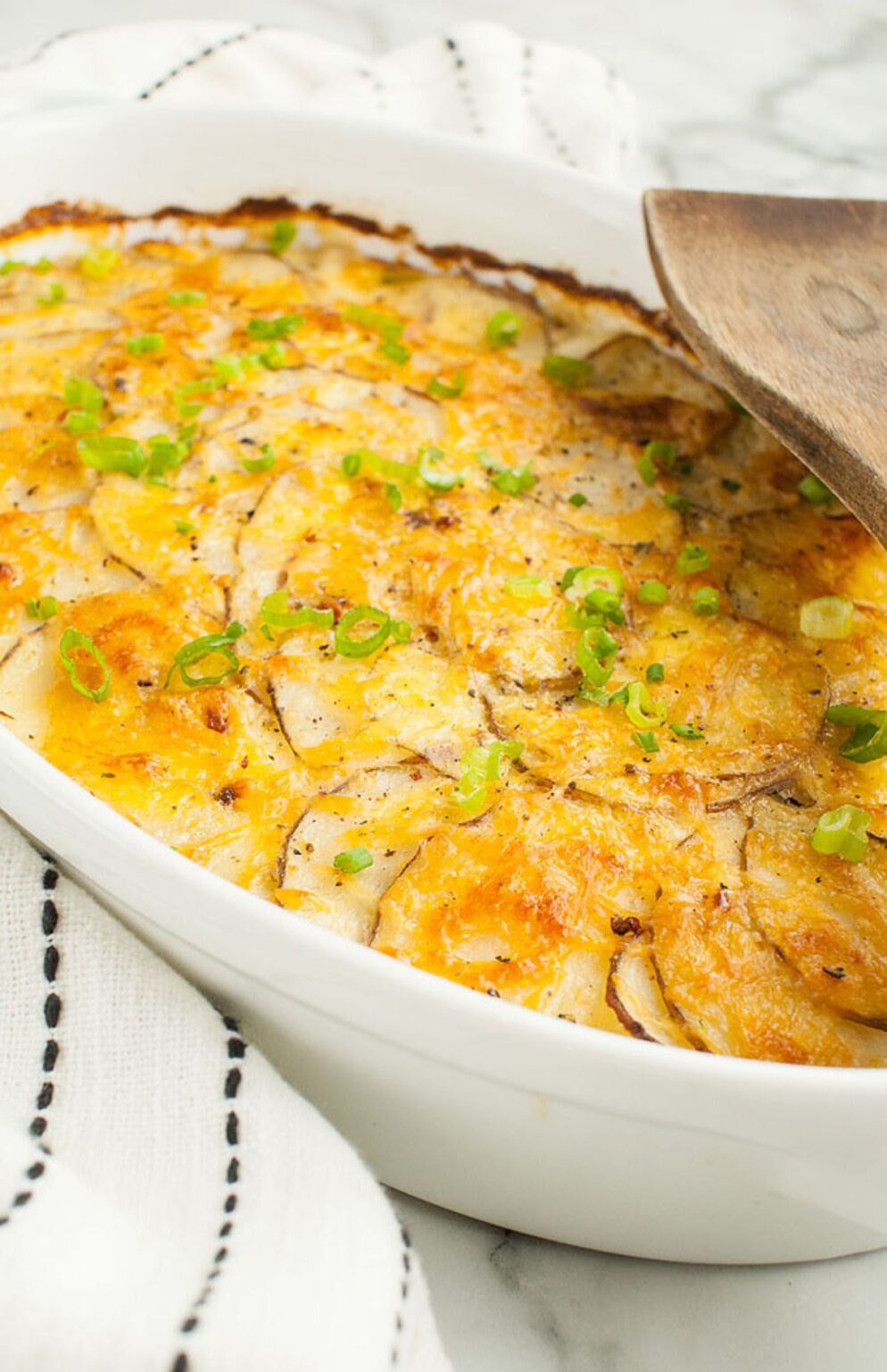 Smoked Gouda Scalloped Potatoes - xoxoBella