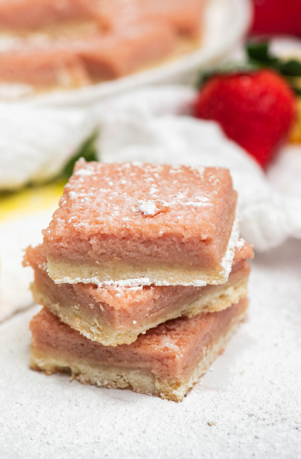 Strawberry Lemonade Bars - Easy & Tasty Squares - xoxoBella