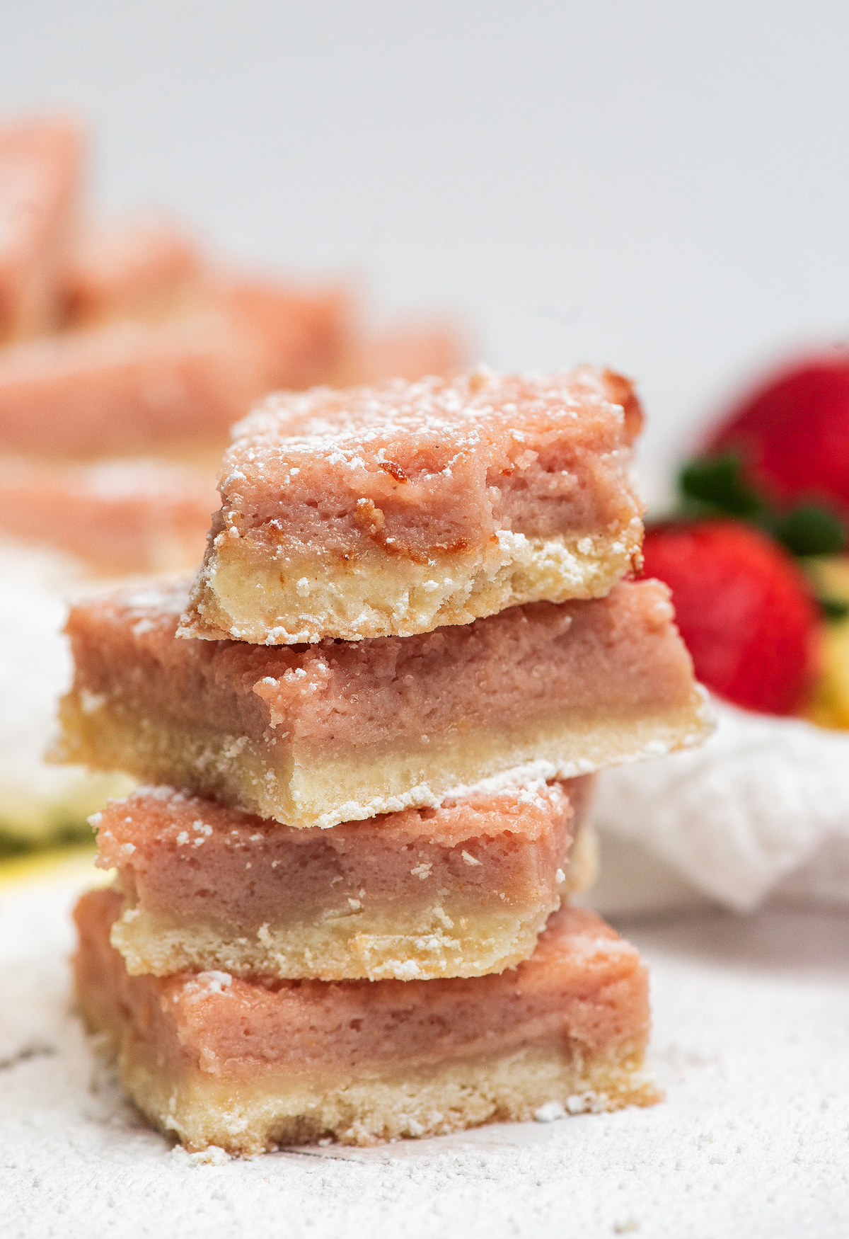Strawberry Lemonade Bars - Easy & Tasty Squares - xoxoBella