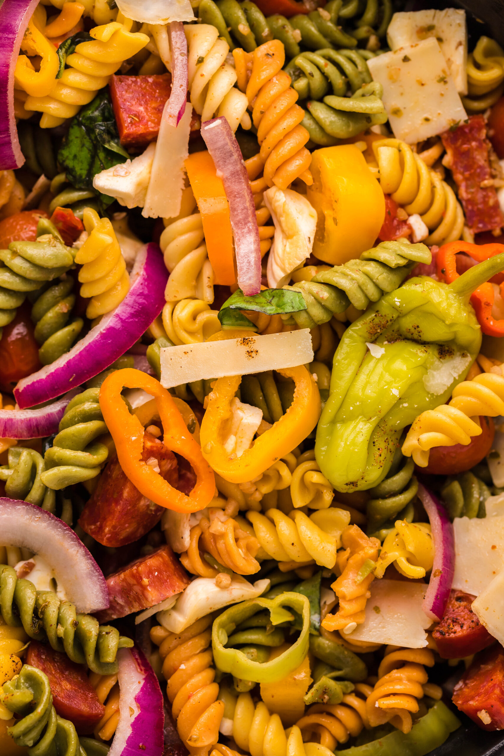 Smoked Italian Pasta Salad with Pepperoncini Dressing - xoxoBella