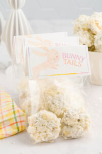 Easter Carrot Cake Balls - xoxoBella