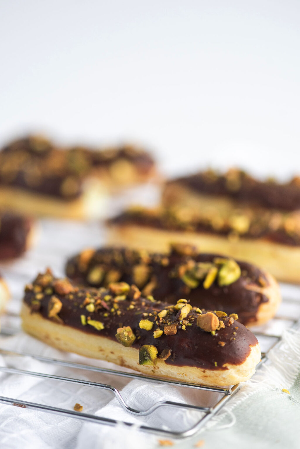 Pistachio Eclairs - xoxoBella