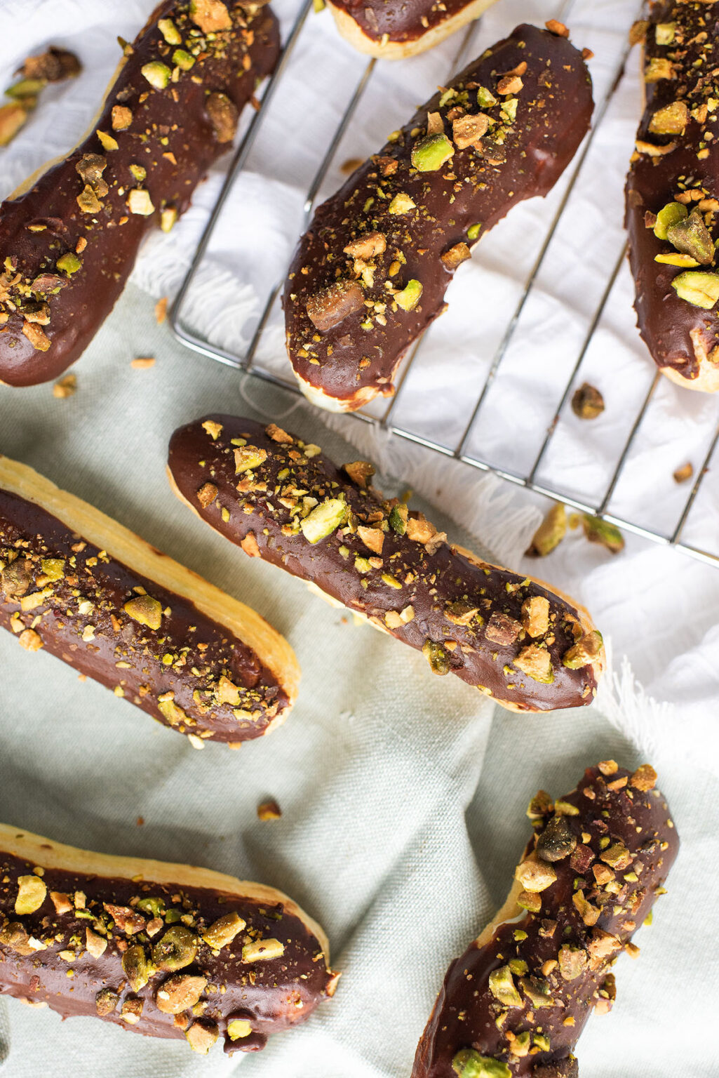 Pistachio Eclairs - xoxoBella