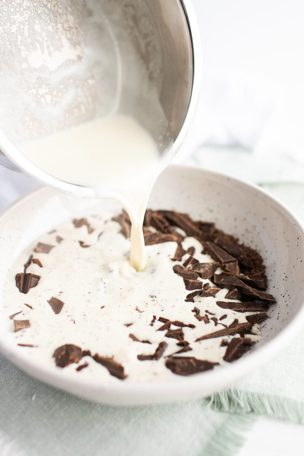 Pistachio Eclairs - xoxoBella