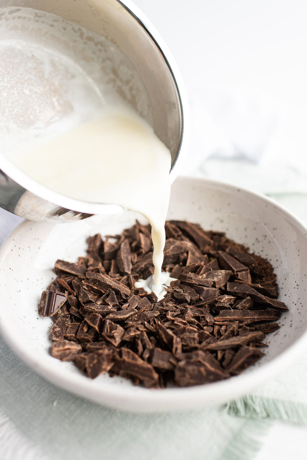 Pistachio Eclairs - xoxoBella