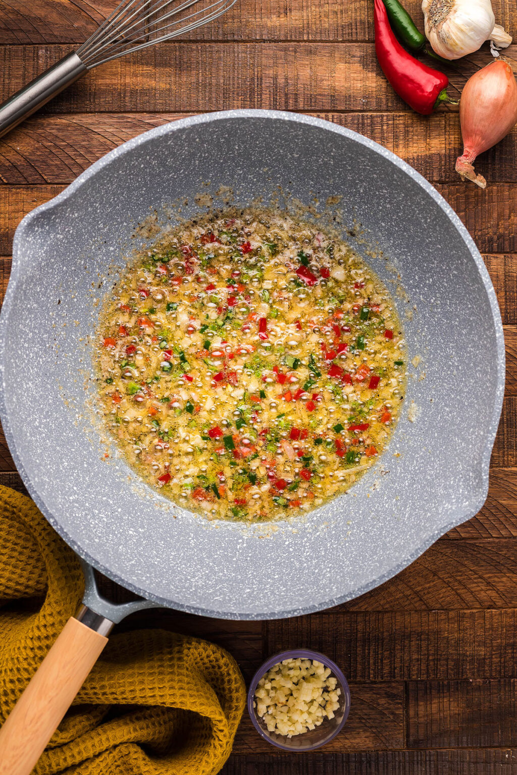 Smoked Gouda Mac and Cheese with Pancetta - xoxoBella