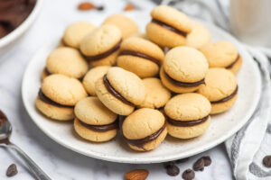 Baci di Dama Mini Italian Chocolate Filled Sandwich Cookies - xoxoBella
