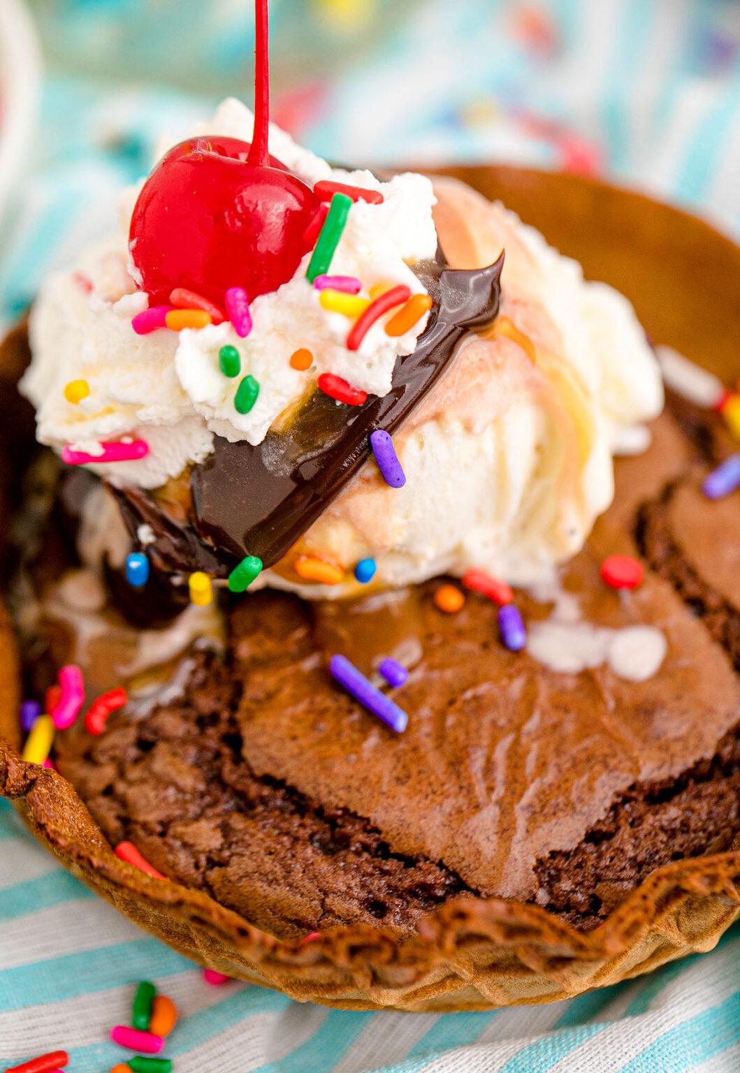 Brownie Sundae Waffle Bowls - xoxoBella
