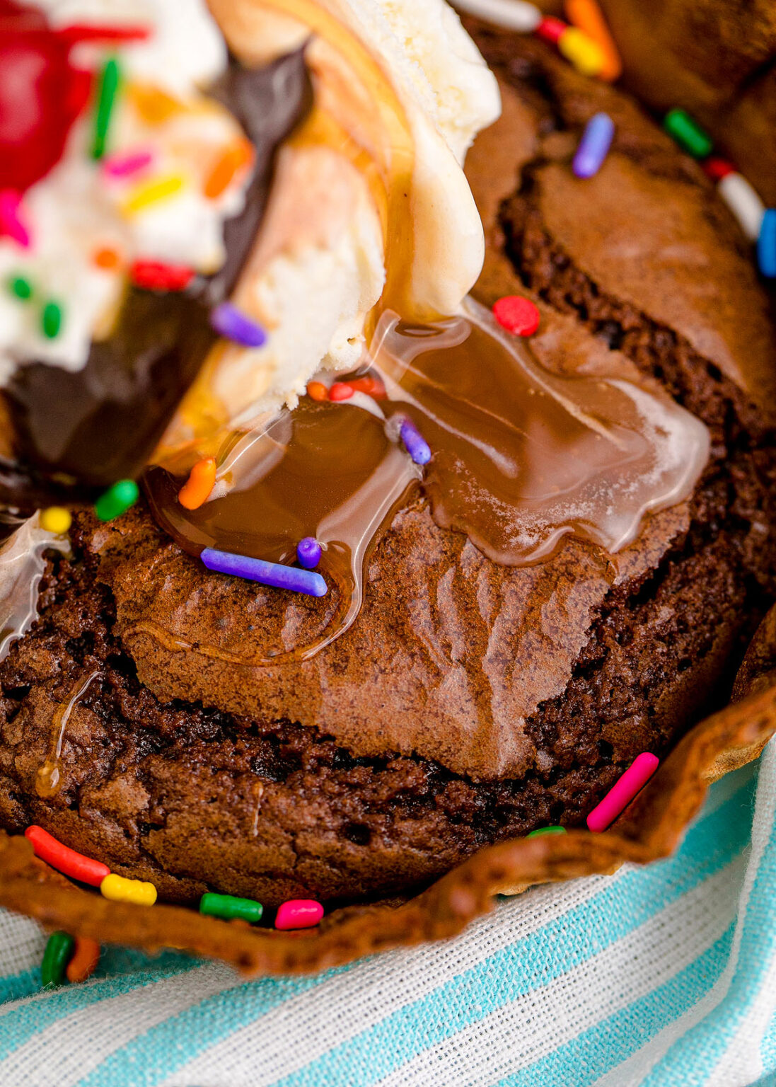 Brownie Sundae Waffle Bowls - xoxoBella