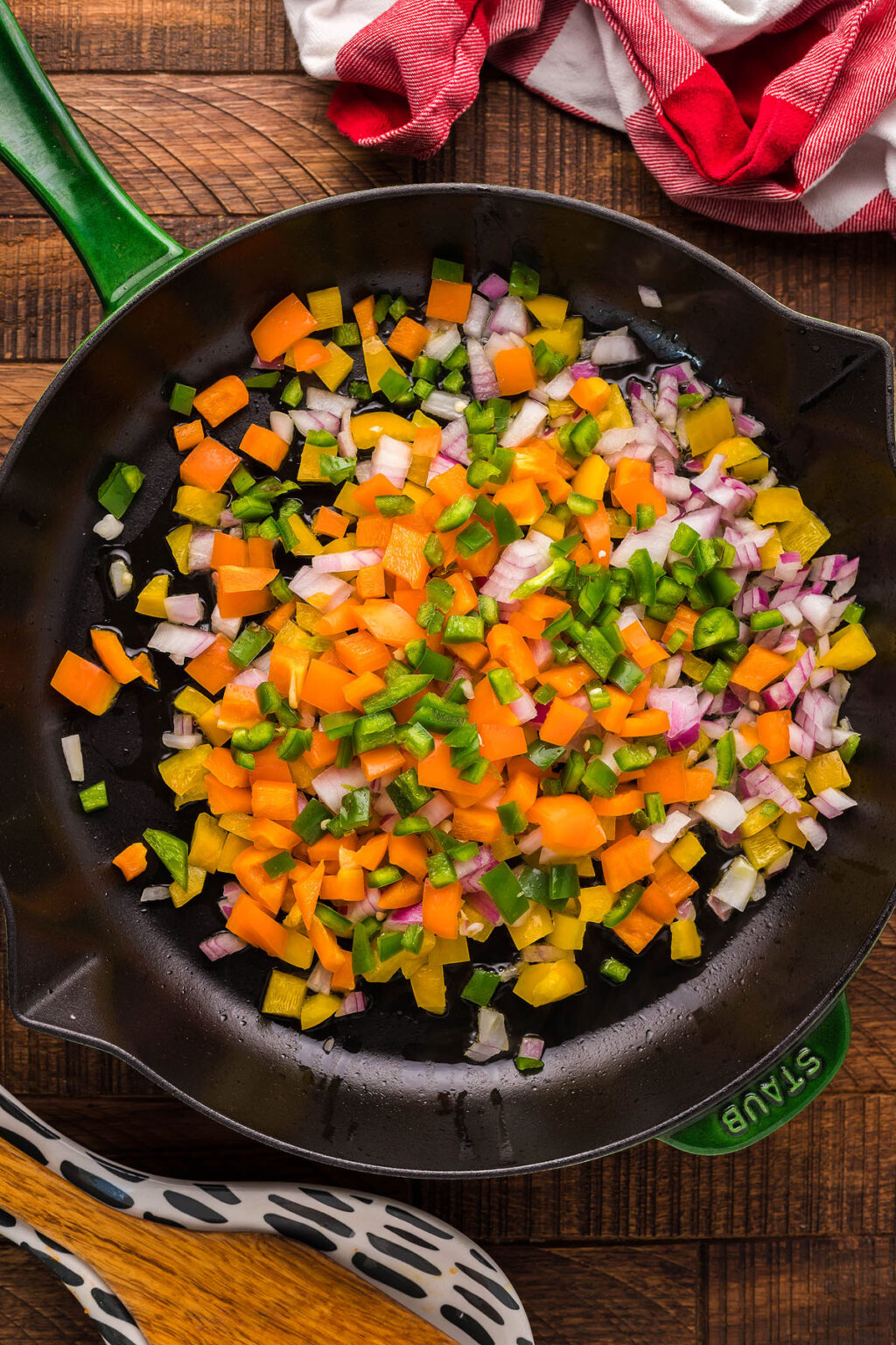 Cheesy Baja Chicken & Bell Pepper Skillet - xoxoBella