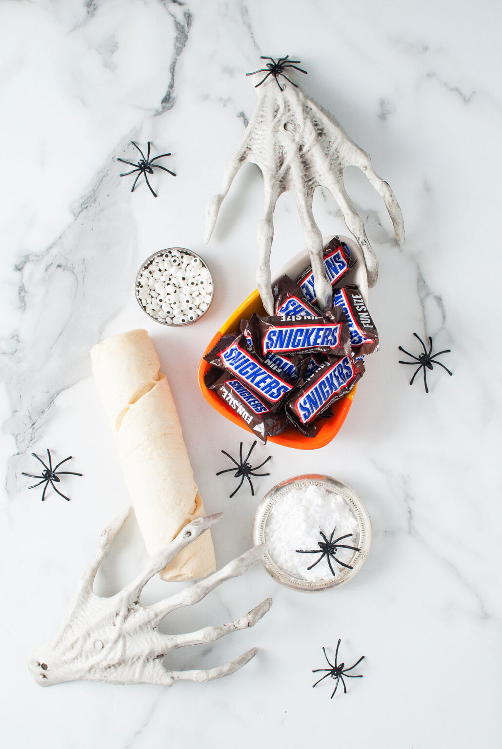 Halloween Snickers Mummy Treats - xoxoBella