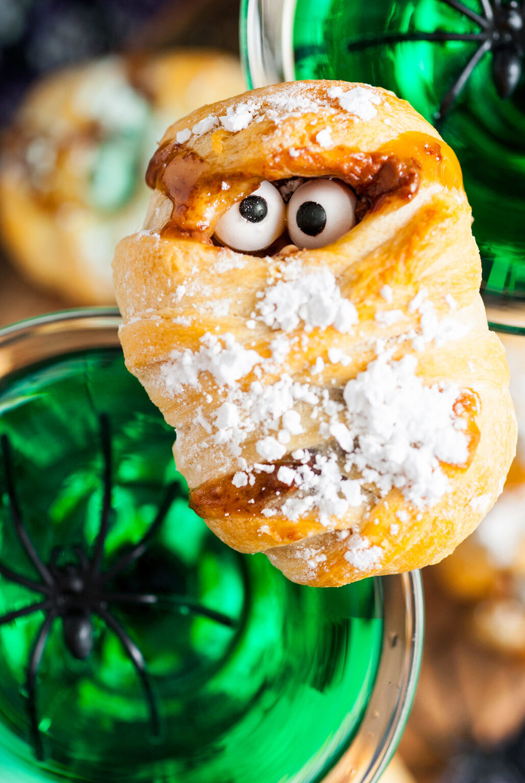 Halloween Snickers Mummy Treats - xoxoBella