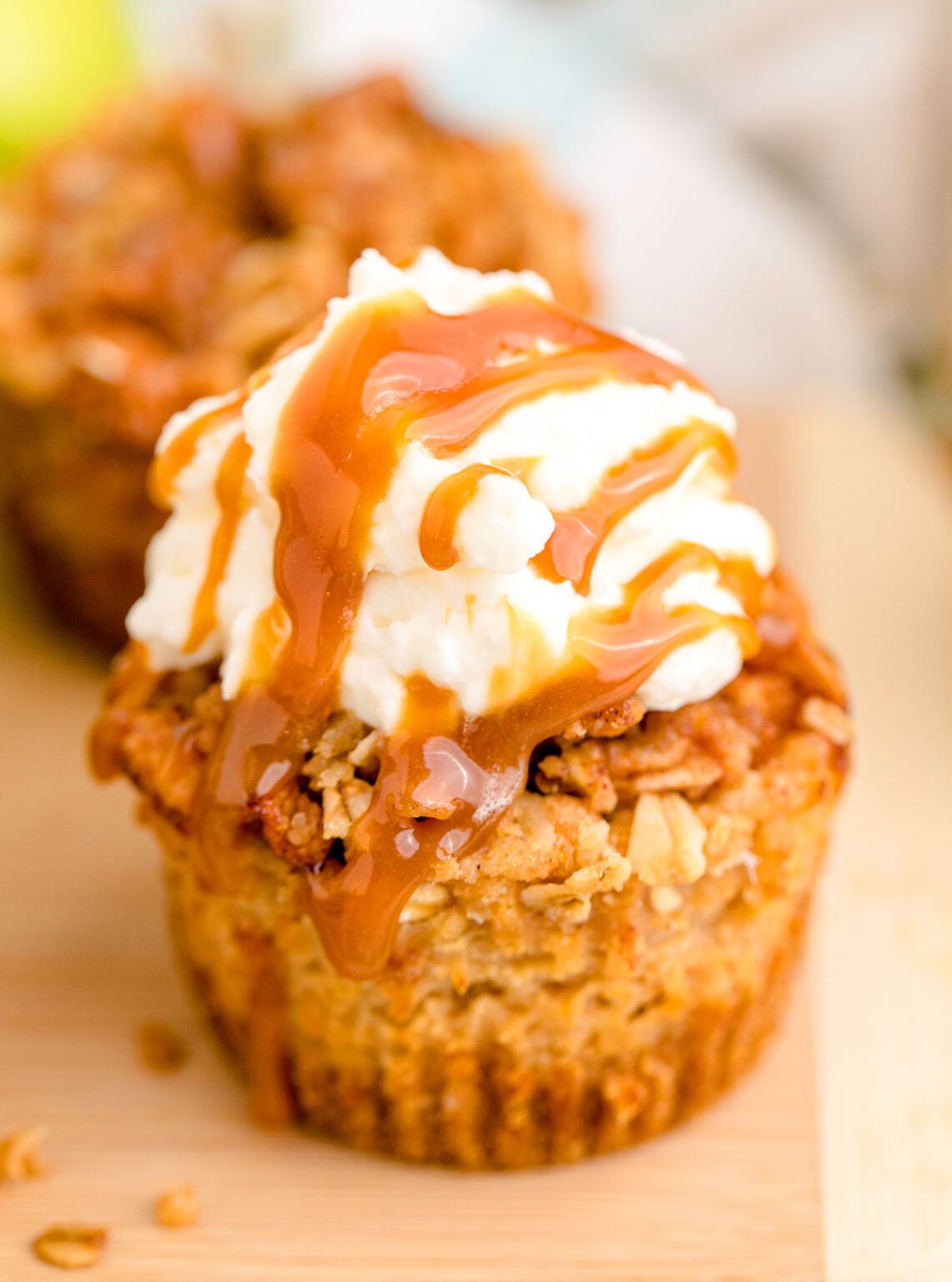 Mini Caramel Apple Cheesecakes - xoxoBella