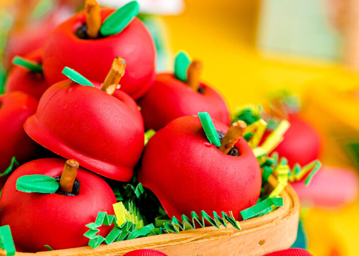 Oreo Apple Balls with Back to School Printable - xoxoBella