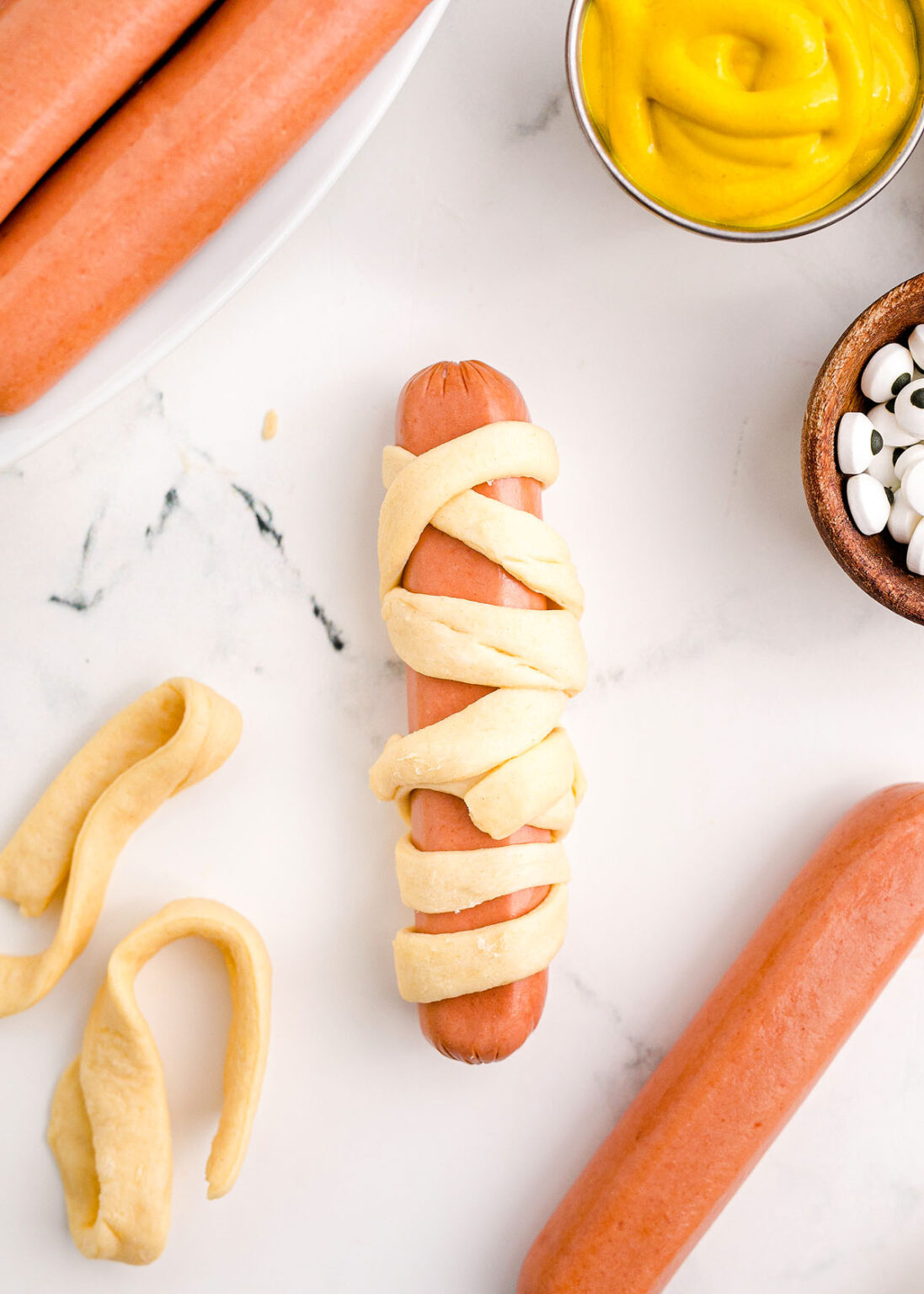 Mummy Halloween Hot Dogs - xoxoBella
