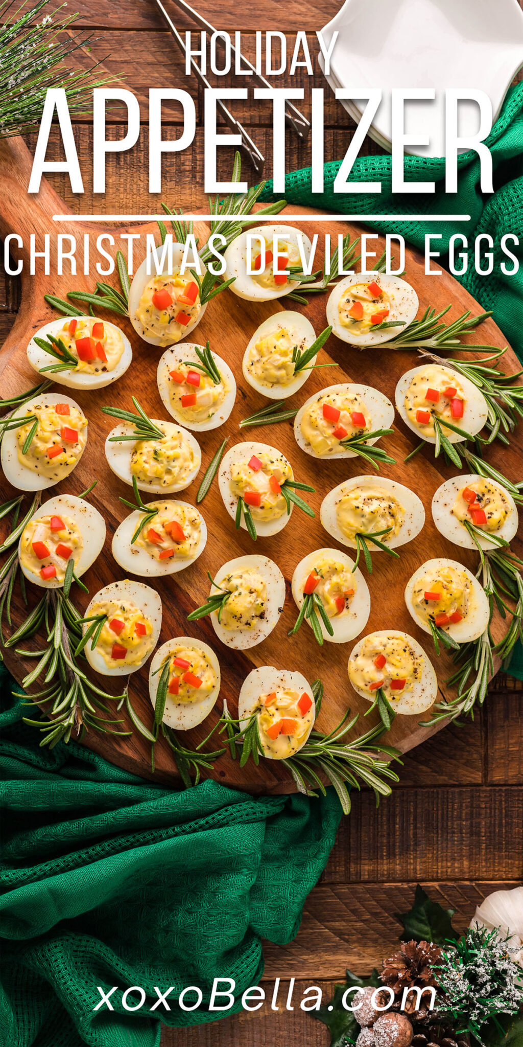 Christmas Deviled Eggs - xoxoBella