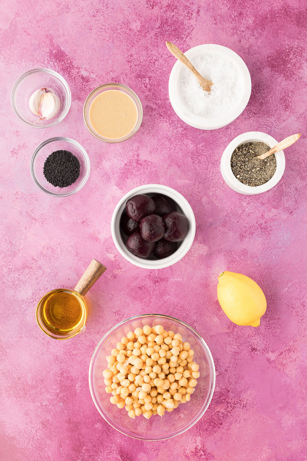 Pink Beetroot Hummus - xoxoBella