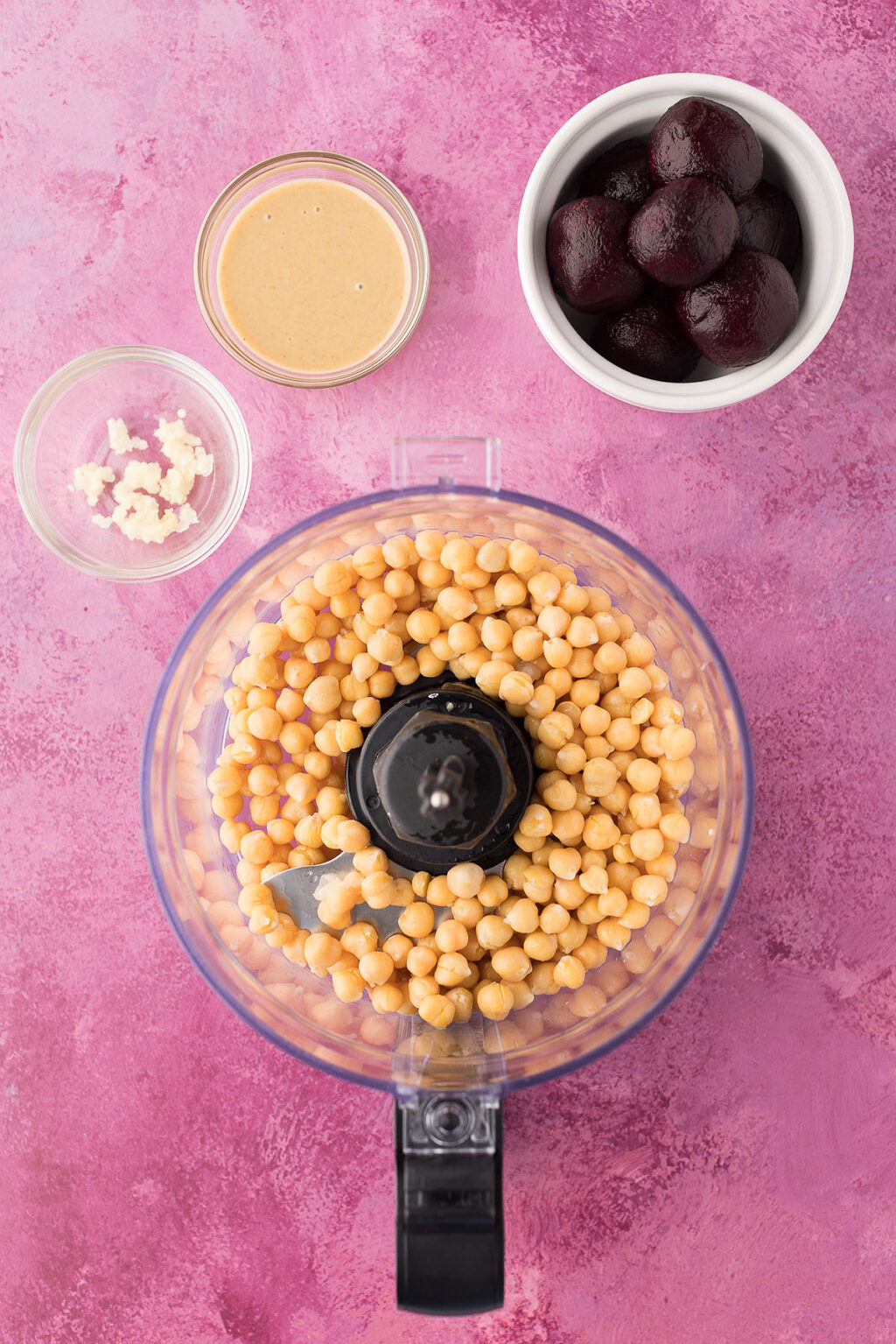 Pink Beetroot Hummus - xoxoBella