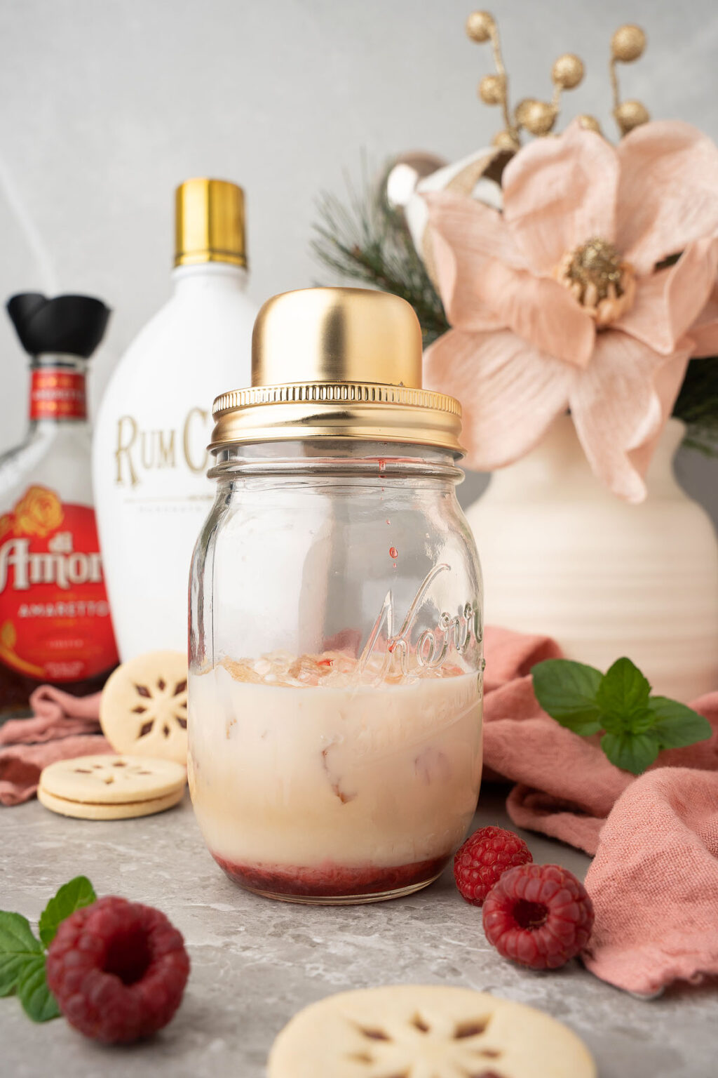 Raspberry Linzer Cookie Shots - xoxoBella