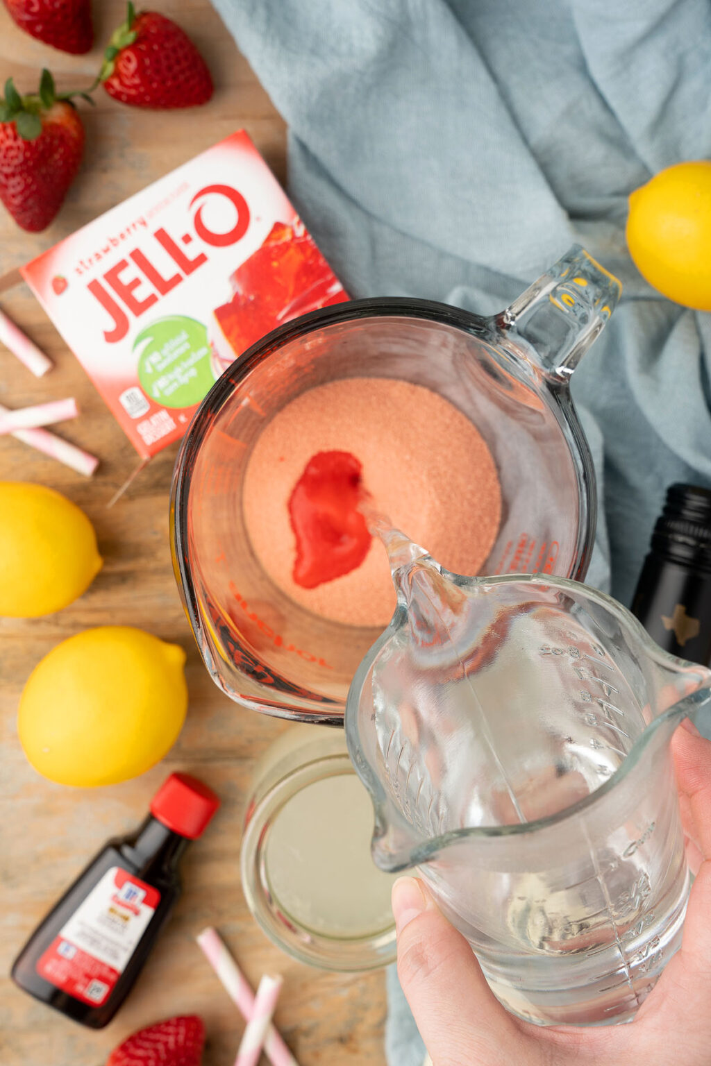 Strawberry Lemonade Jello Shots - xoxoBella