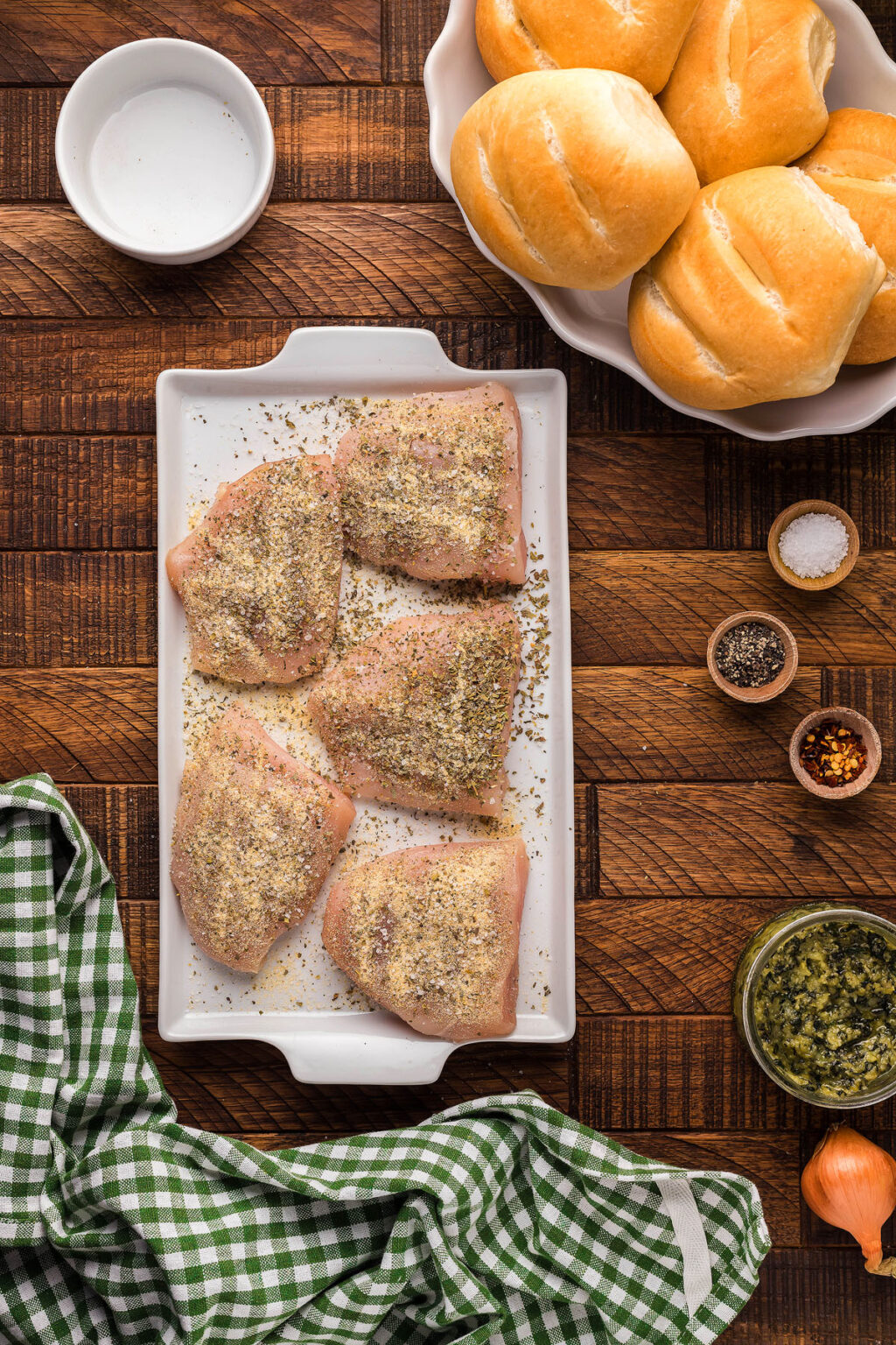 Italian Chicken Pesto Sandwich - xoxoBella