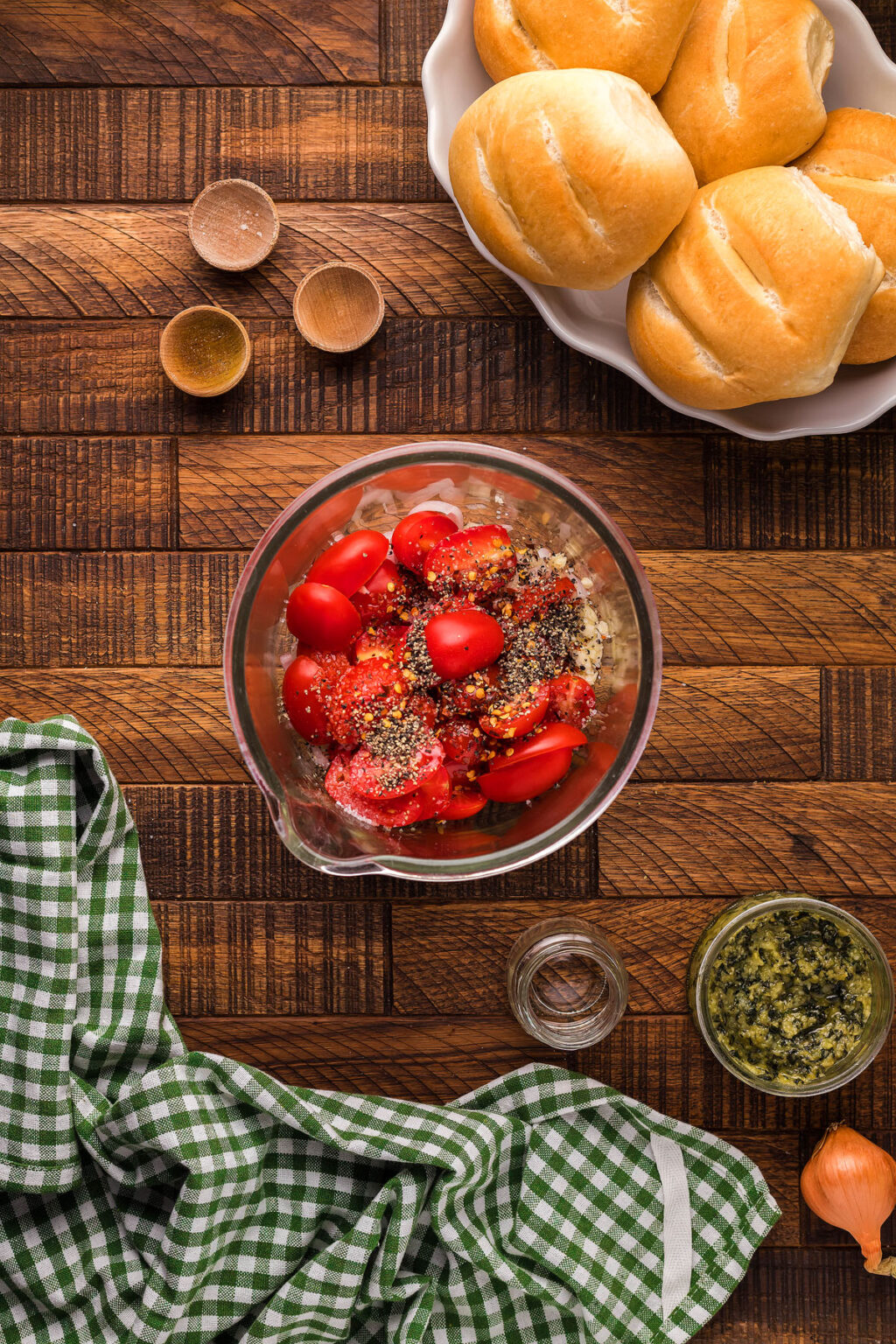 Italian Chicken Pesto Sandwich - xoxoBella