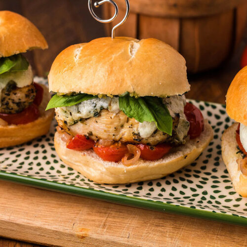 Italian Chicken Pesto Sandwich - xoxoBella