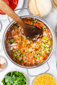 Italian Minestrone Soup - xoxoBella