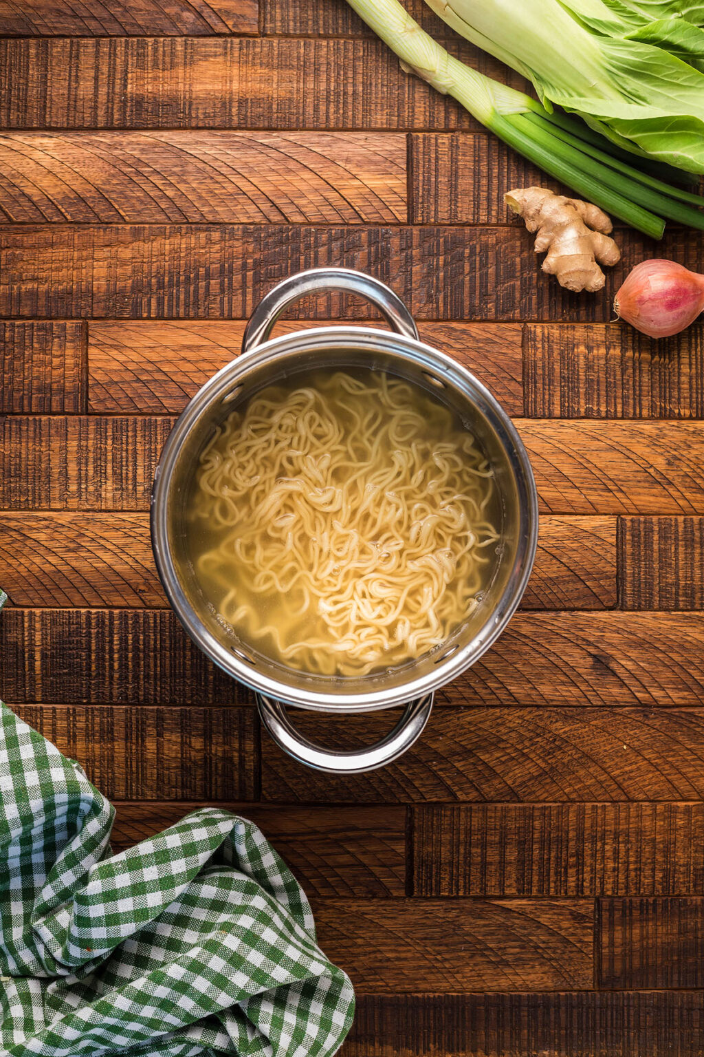 Miso Mushroom Ramen Soup - xoxoBella