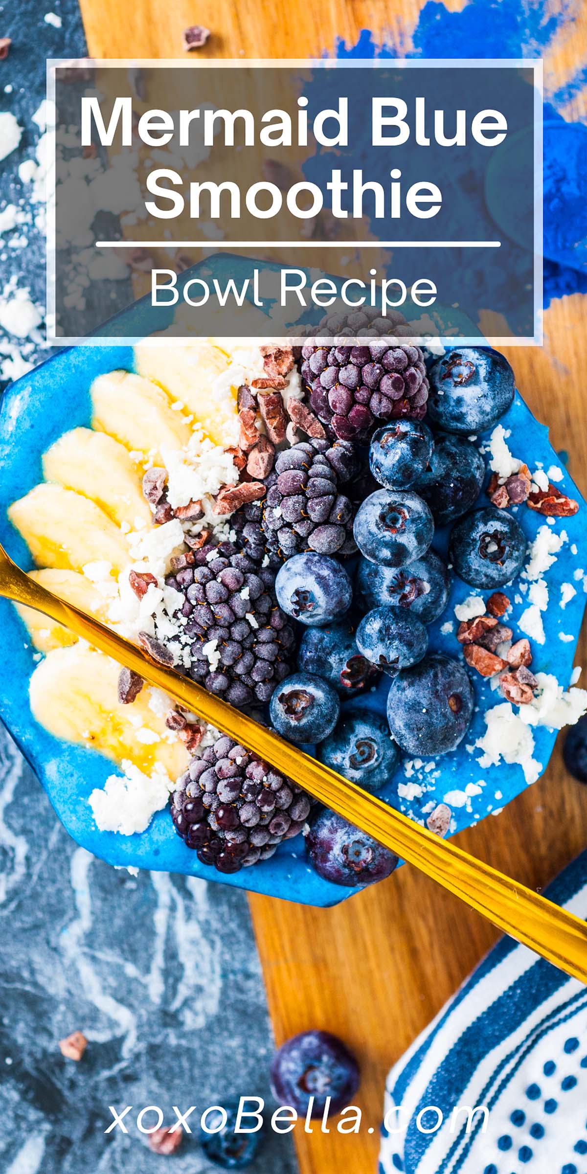 Blue Smoothie Bowl with Spirulina - xoxoBella