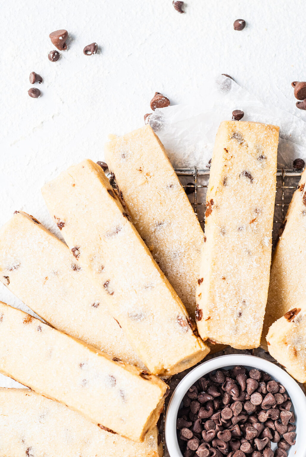 Chocolate Chip Shortbread Cookies - xoxoBella