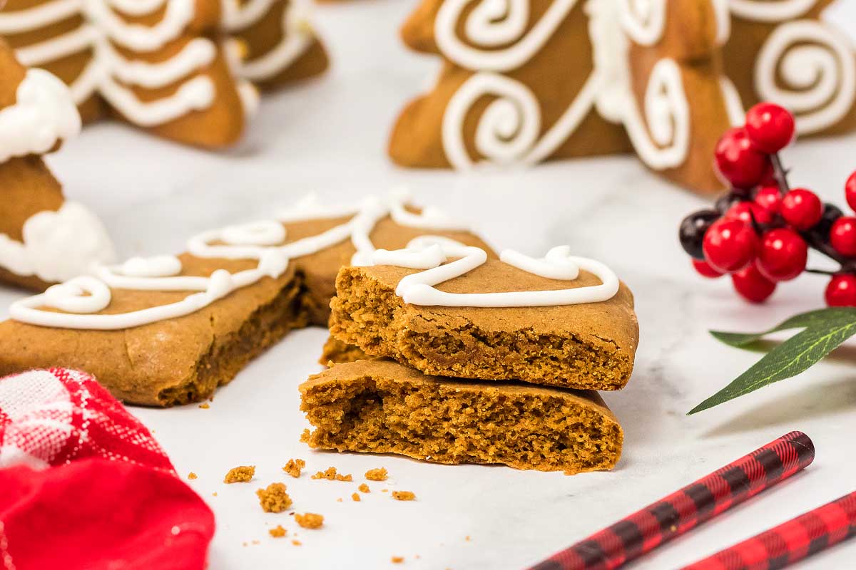 3D Gingerbread Tree Cookies - xoxoBella