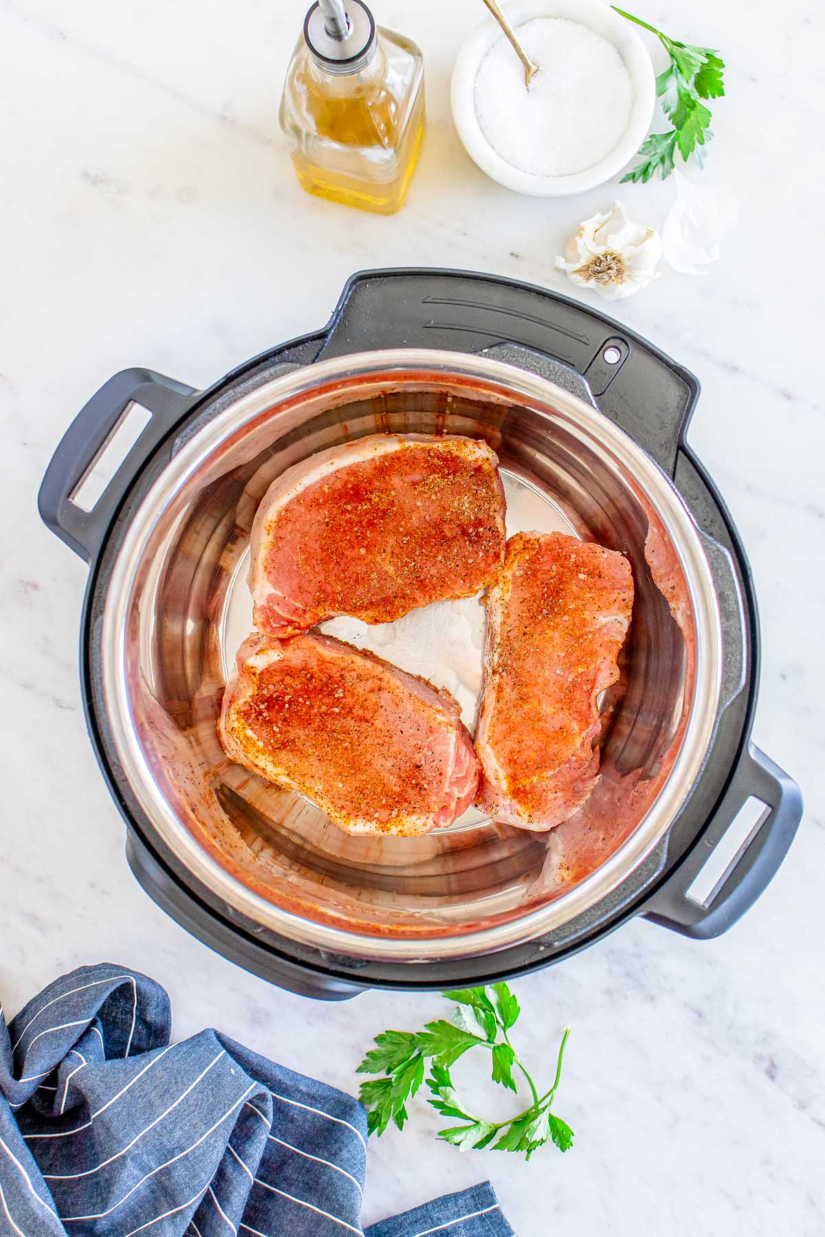 Instant Pot Pork Chops - xoxoBella
