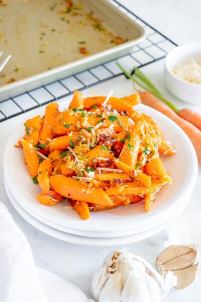 Garlic Parmesan Roasted Carrots - xoxoBella