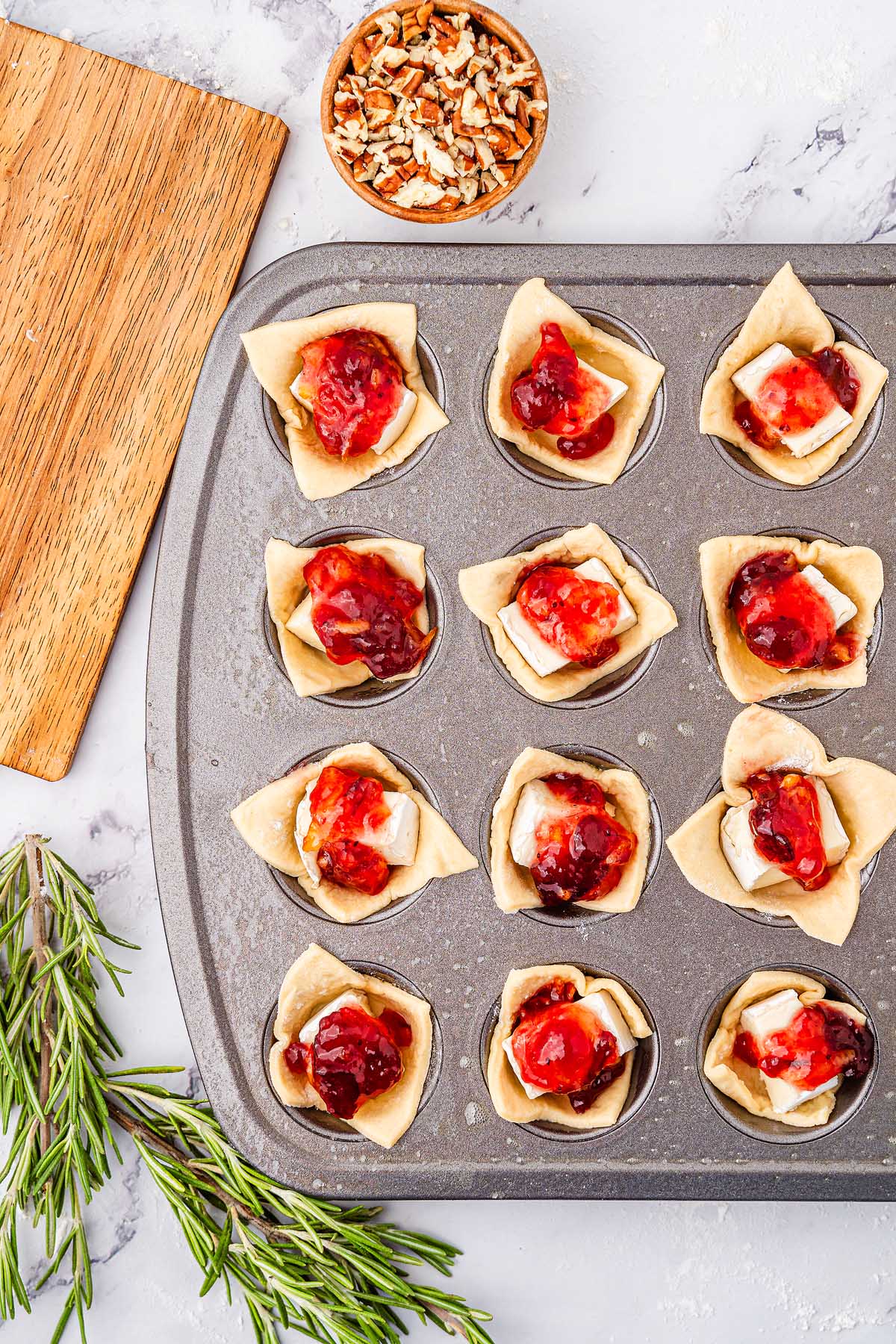 Brie Cranberry Bites Appetizer - xoxoBella