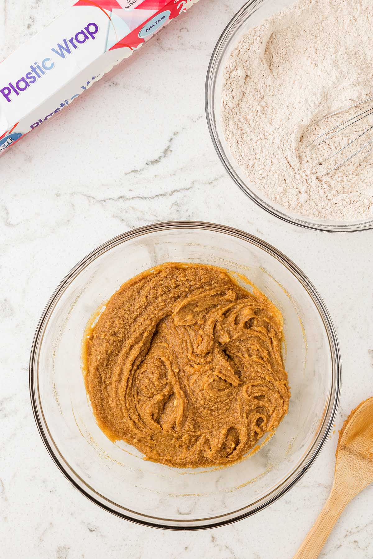 Easy Gingerbread Man Cookies - xoxoBella