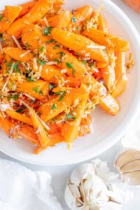Garlic Parmesan Roasted Carrots - xoxoBella