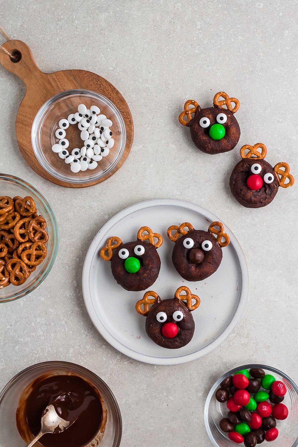 Rudolph the Reindeer Donuts - xoxoBella
