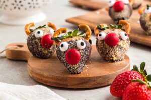 Chocolate Covered Strawberry Reindeer - xoxoBella
