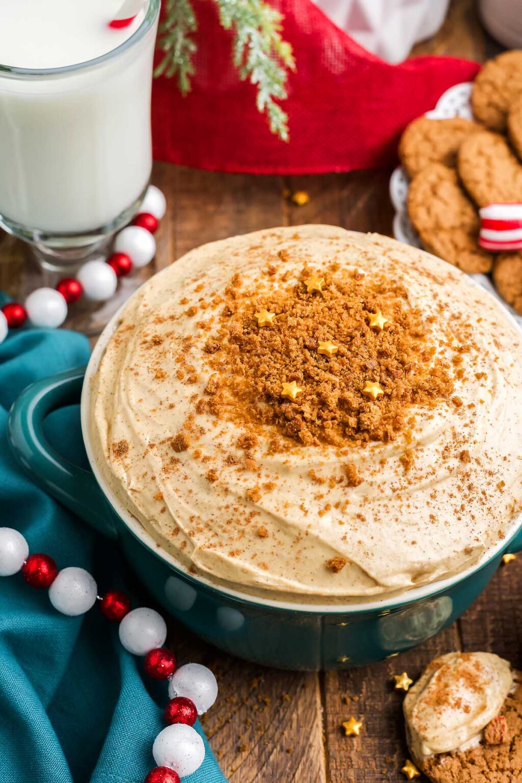 Gingerbread Cheesecake Dip - xoxoBella