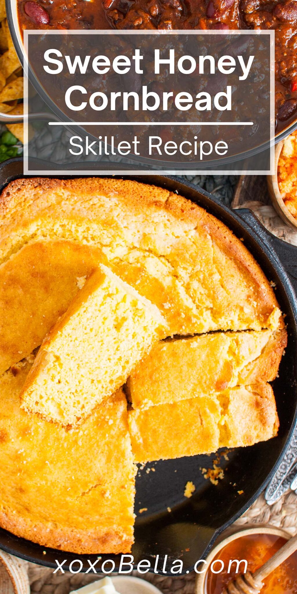 Sweet Skillet Cornbread - xoxoBella