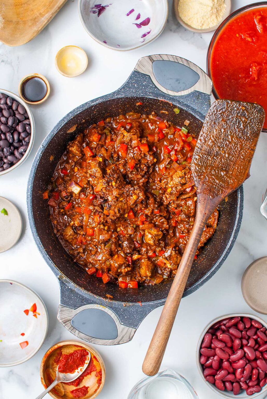 Hearty Beef Chili - xoxoBella