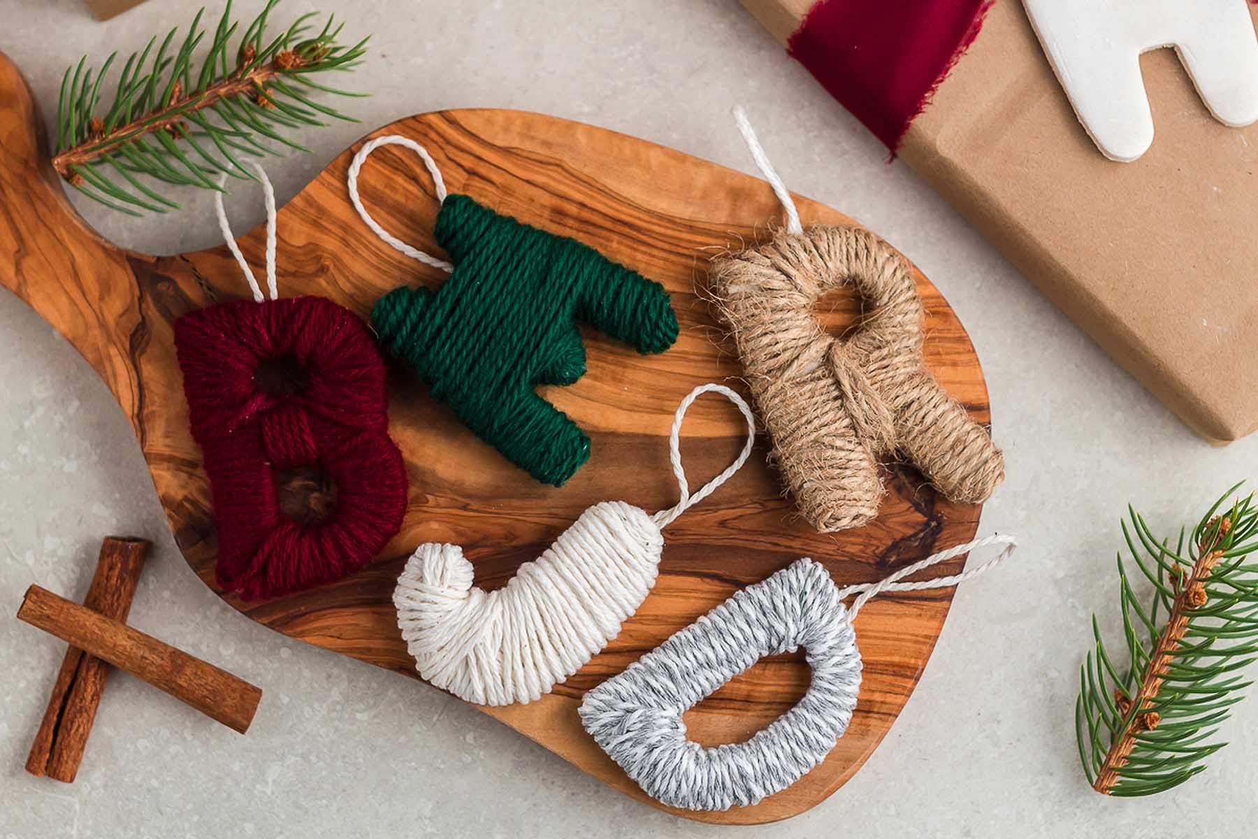 DIY Yarn Wrapped Letter Ornament and Gift Tags - xoxoBella