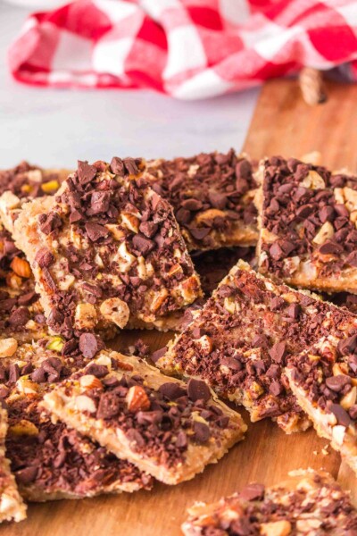 Graham Cracker Toffee Bars - xoxoBella