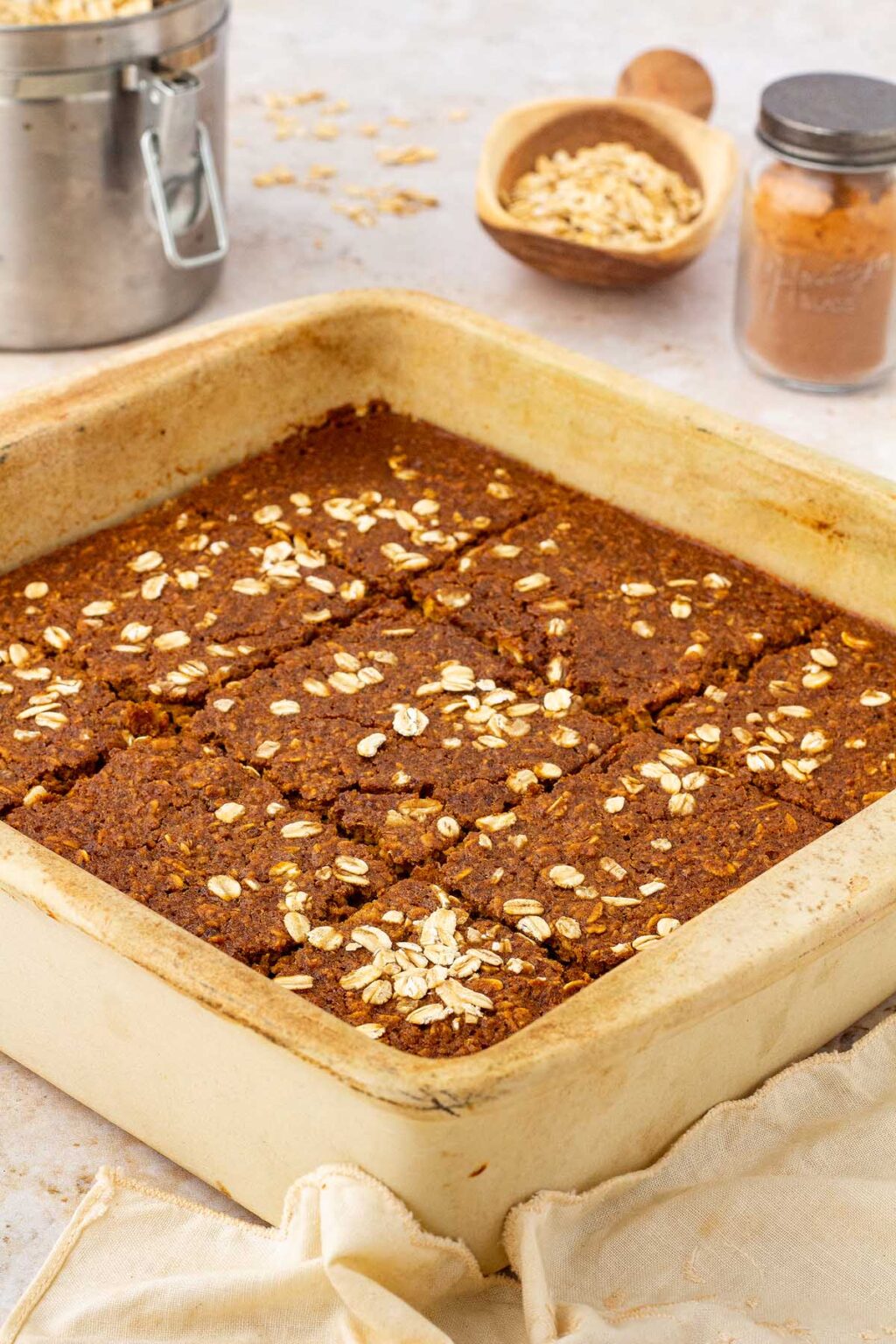 Gingerbread Baked Oatmeal Bars - xoxoBella