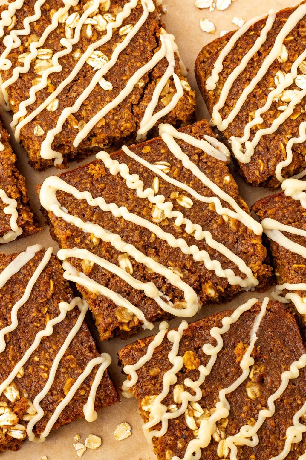 Gingerbread Baked Oatmeal Bars - xoxoBella